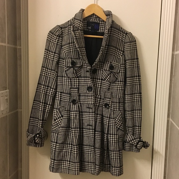 Akribos XXIV | Jackets & Coats | Fox Tooth Coat W Belt | Poshmark